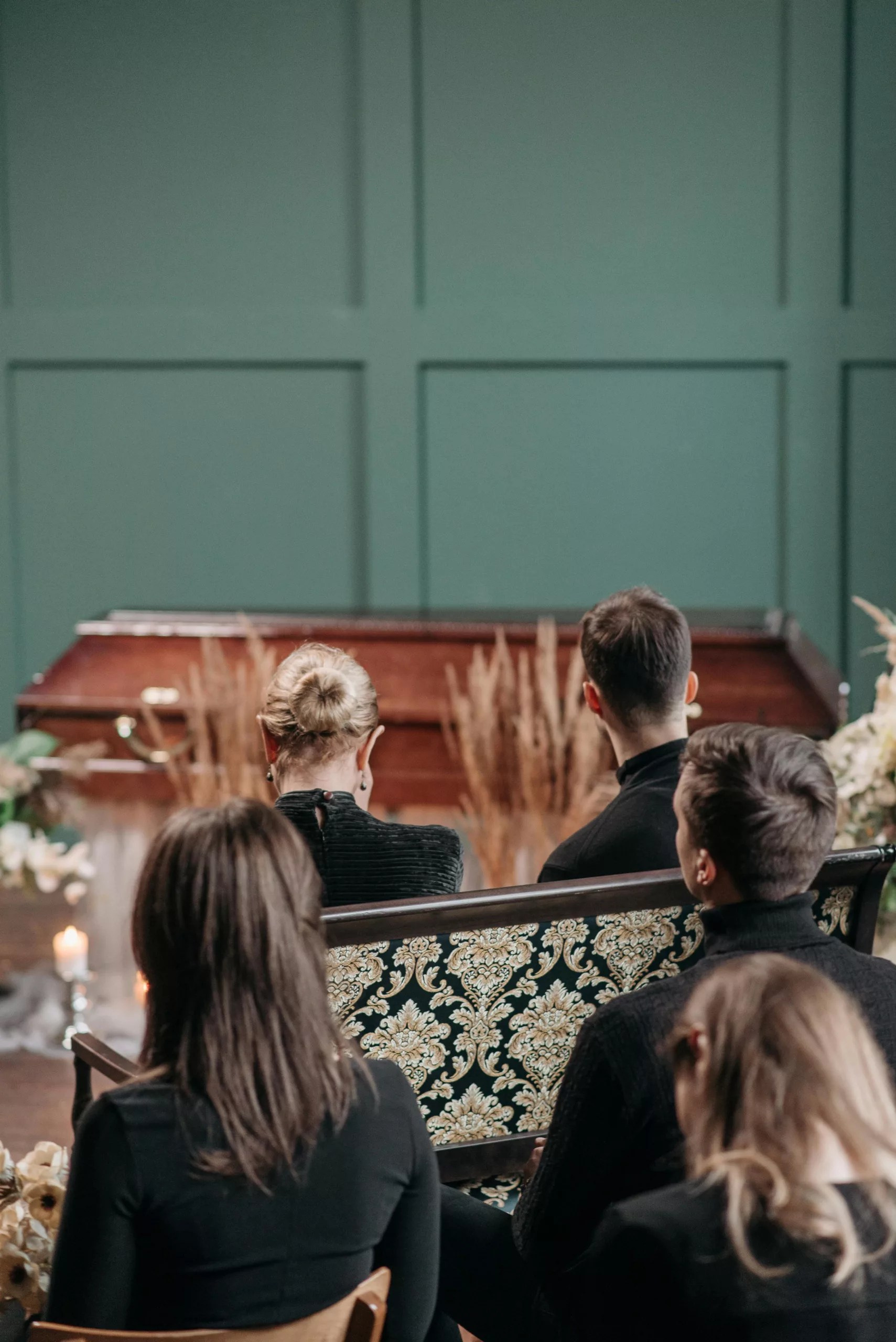 Combien de temps dure un enterrement à l'église ? - GPG Granit